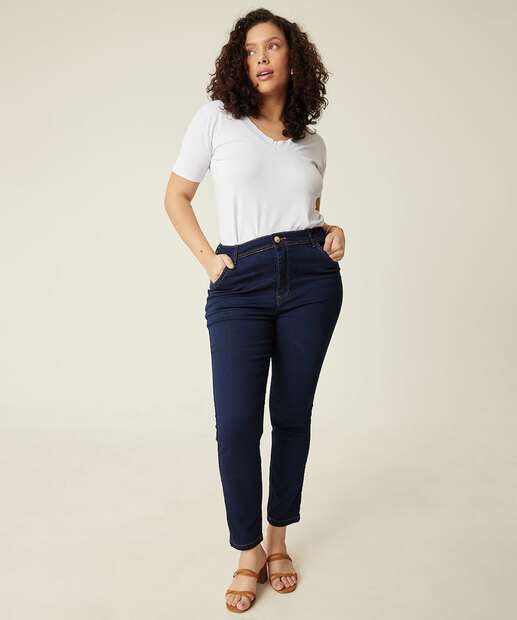 Calças Plus Size para Todos os Estilos: Conforto e Beleza